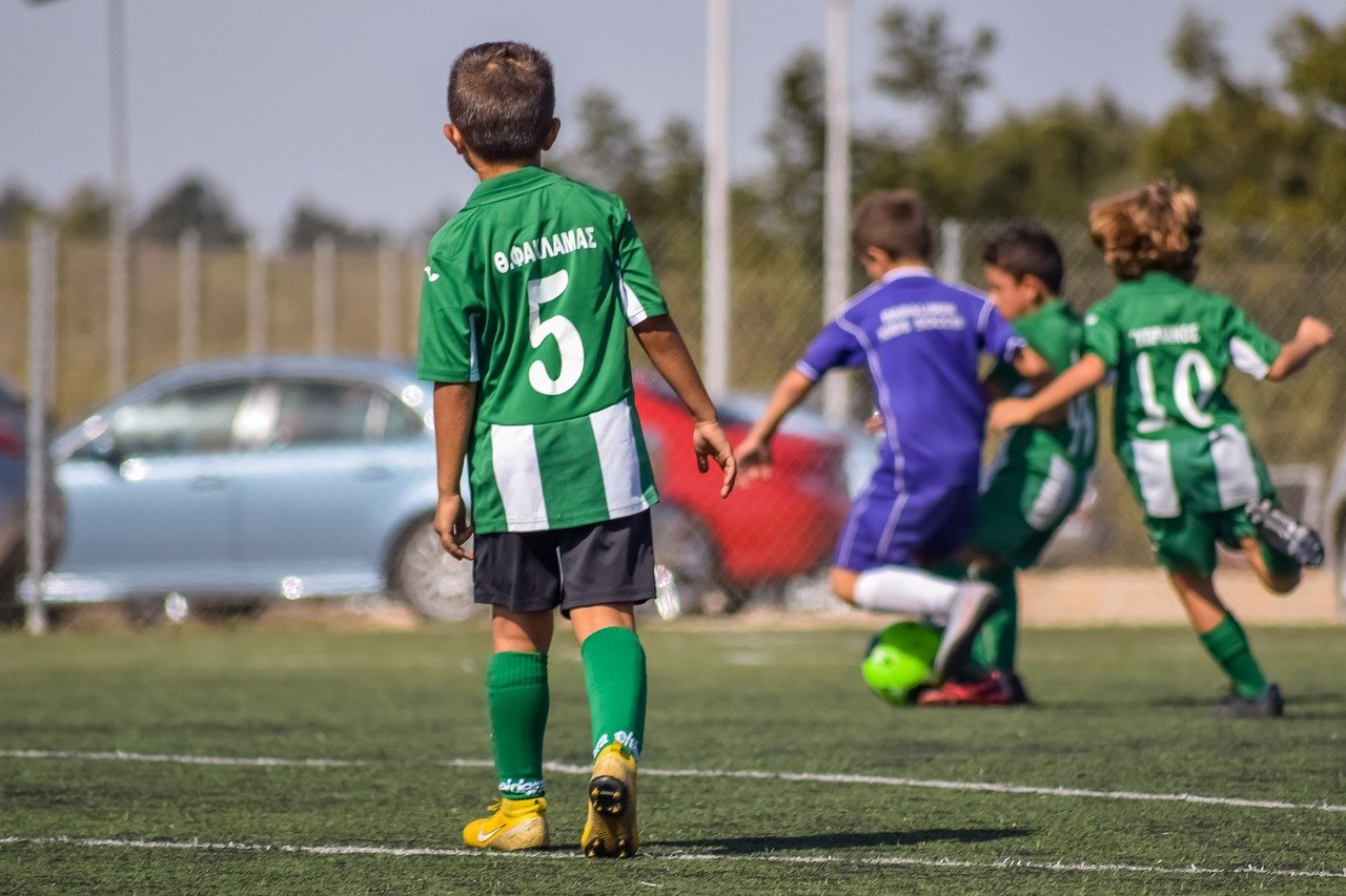 Defensive tactics in soccer [high press] - video